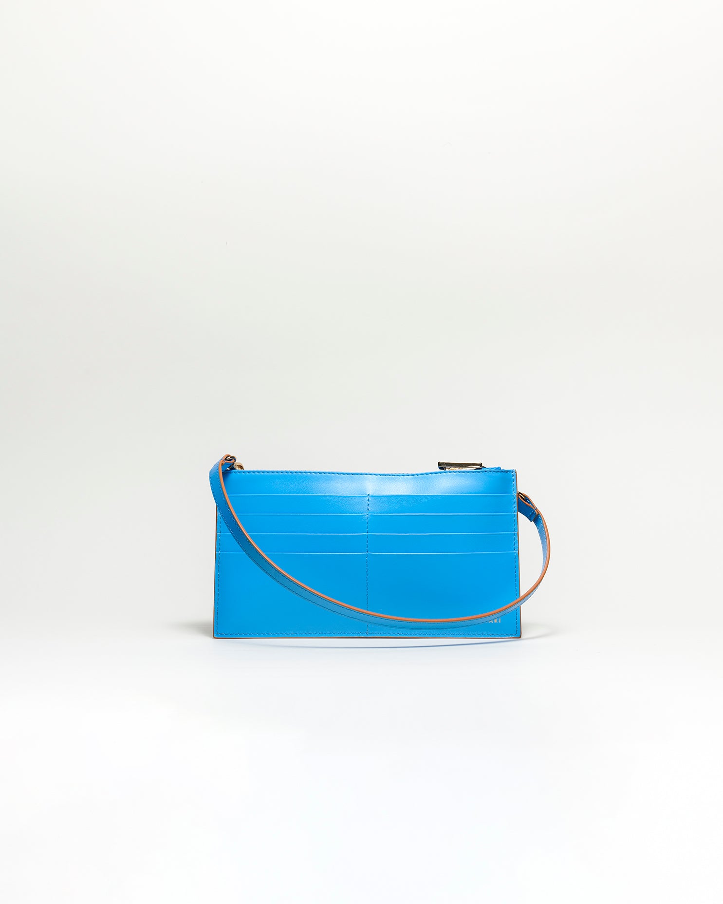 Bobby in Wave – SEPI AGARI